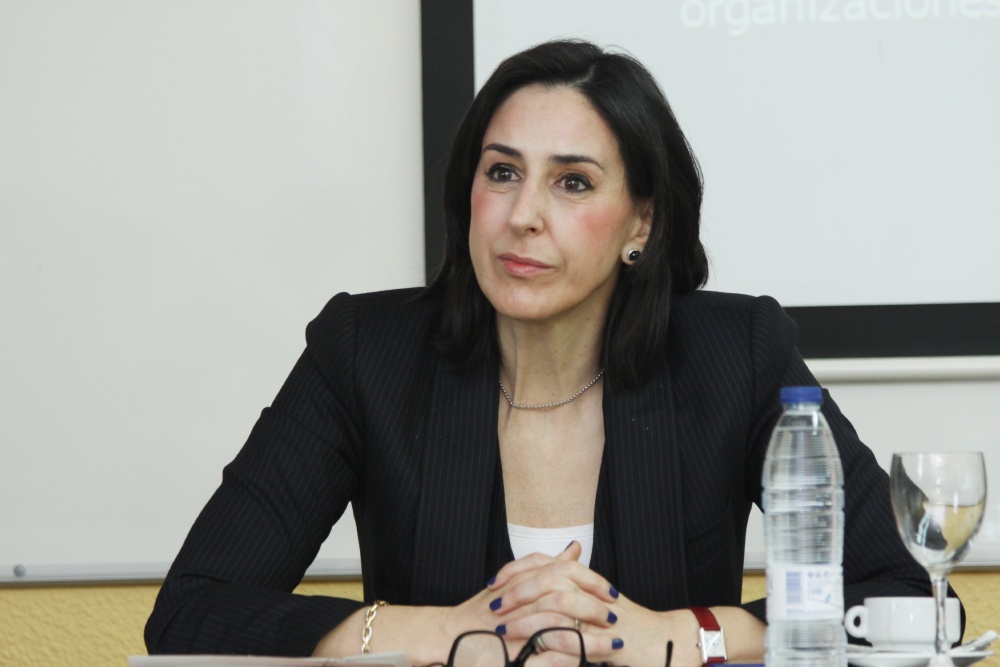 Encuentro con la Subdirectora General de Patrimonio en el exterior del Ministerio de Asuntos ...