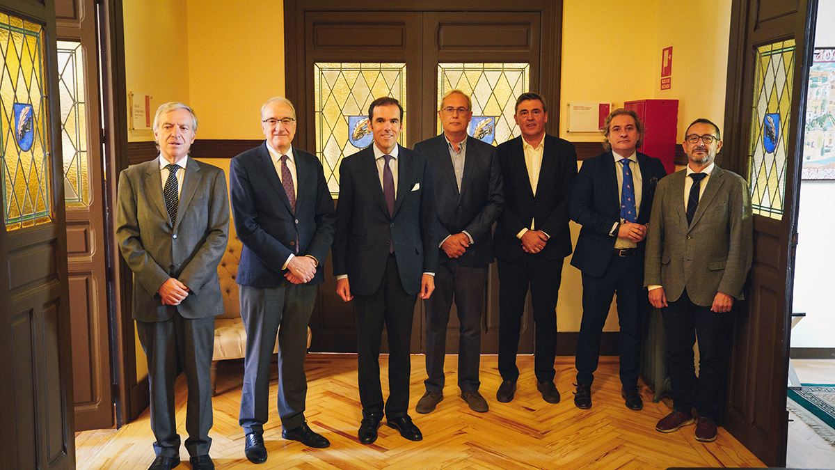 UNEF y la Universidad Nebrija firman un acuerdo para incentivar la ...